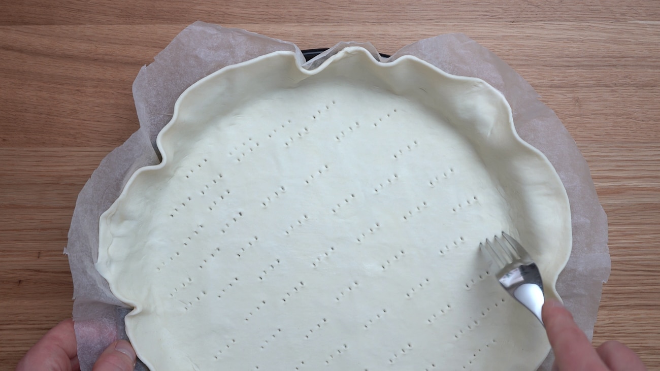 Lemony Easter Tart: a refreshing and yummy dessert for springtime