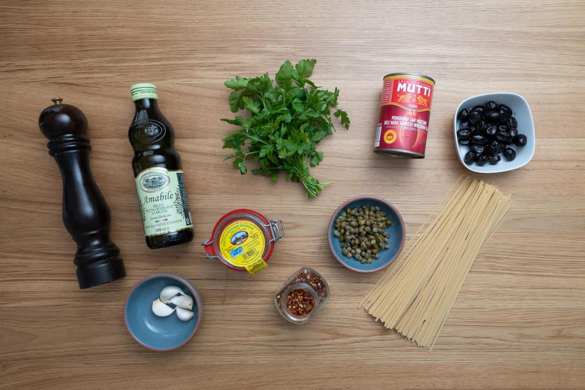 Linguine Puttanesca, a perfect weeknight Italian pasta dish!