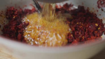 How to make Chinese Chili Oil - homemade chili oil recipe